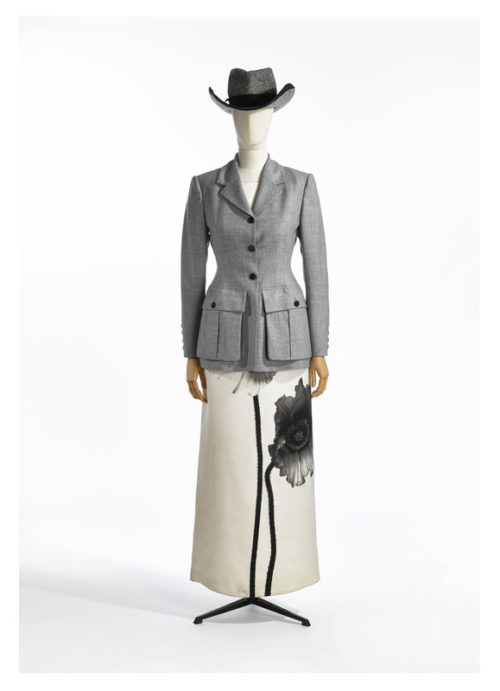 Dirk Van Saene / MoMu - Fashion Museum Antwerp