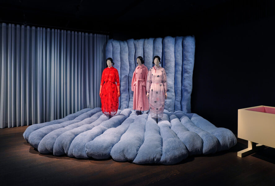 ECHO. Wrapped in Memory / MoMu - Fashion Museum Antwerp