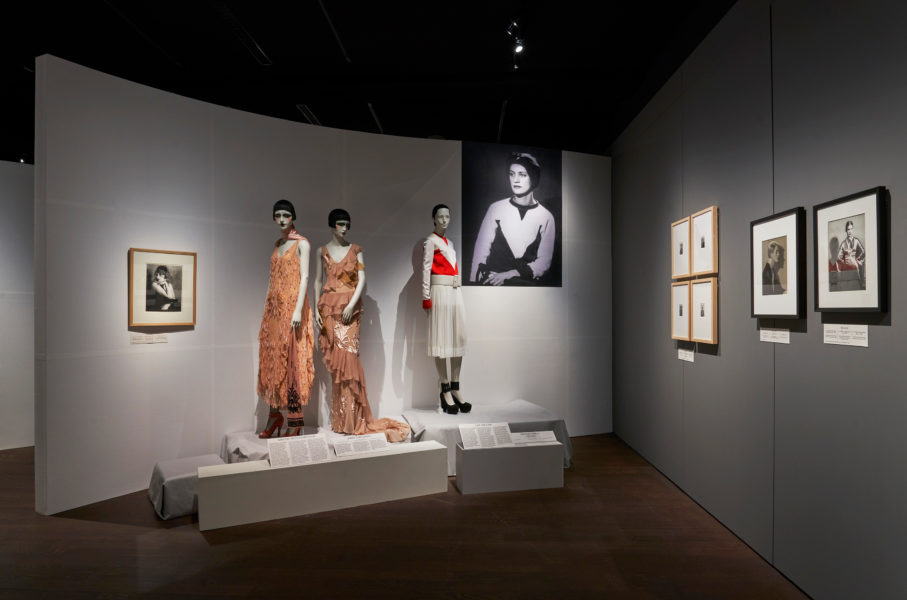 Man Ray en mode / MoMu - ModeMuseum Antwerpen