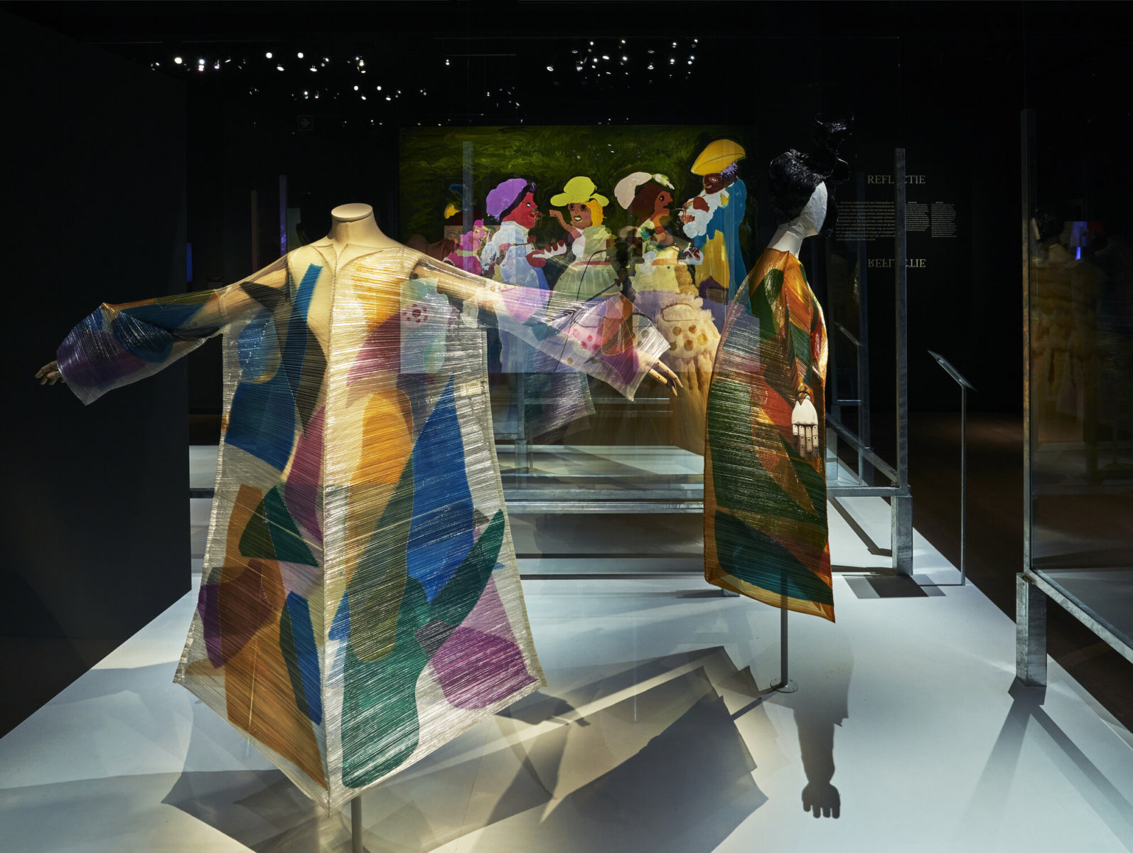 MIRROR MIRROR - Fashion & the Psyche / MoMu - Fashion Museum Antwerp